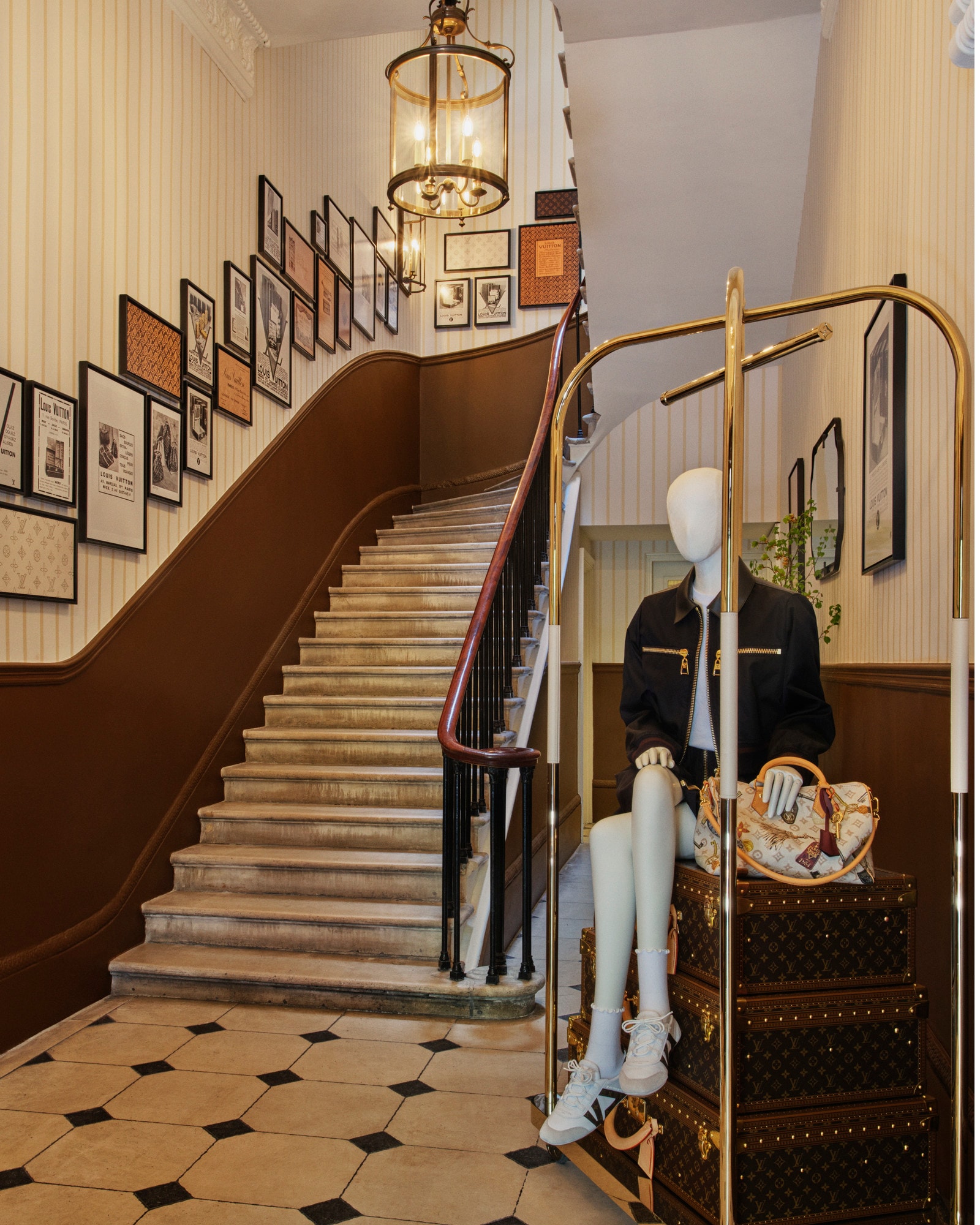 LOUIS VUITTON LONDON HOTEL | LOUIS VUITTON | LOUIS VUITTON