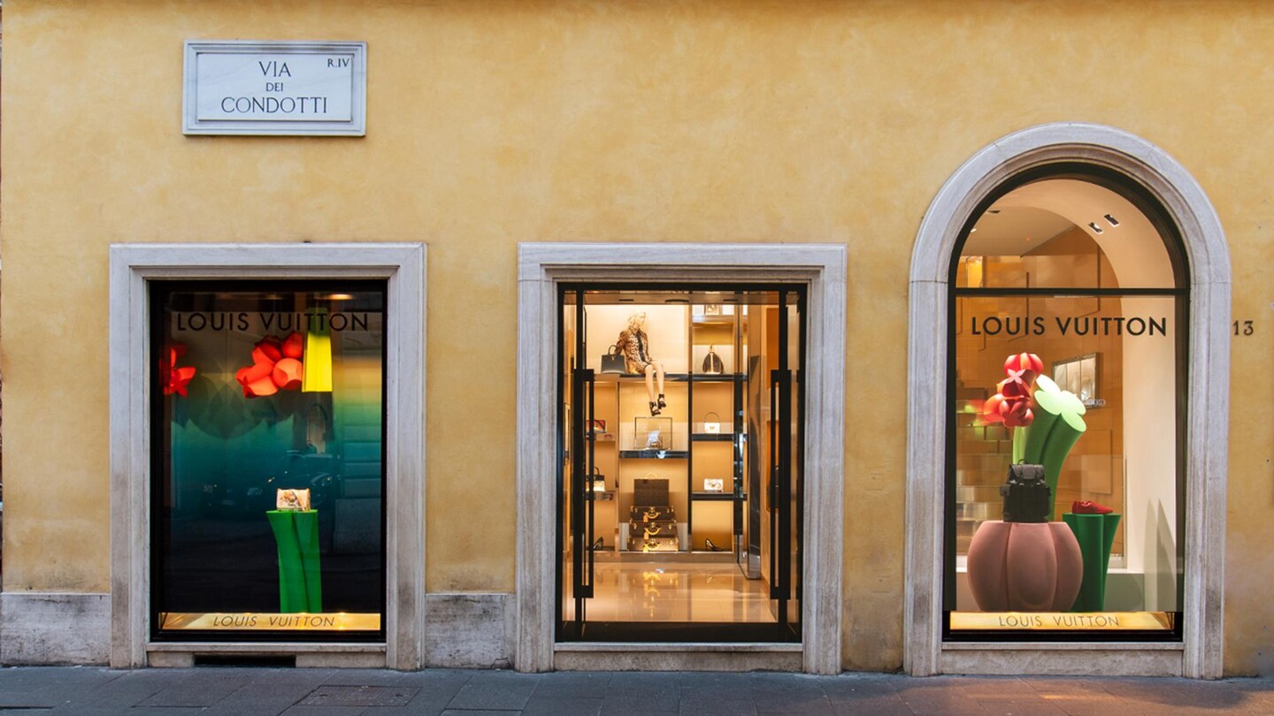 Louis Vuitton Roma Via Condotti Store in Roma, Italy | LOUIS VUITTON