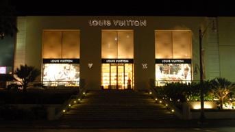 Louis Vuitton T Galleria by DFS Guam Store in Guam, GUAM | LOUIS VUITTON